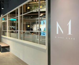 台北信義美食｜M One Cafe(A11) 超人氣早午餐，薯絲餅豐盛套餐