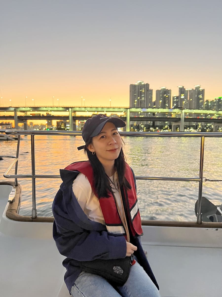 【釜山景點】Yacht Holic遊艇體驗評價｜夕陽時段＋夜間煙火秀，最新預約教學